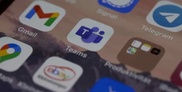 15 Best Group Chat Apps for Effective Collaboration in 2025 | Spike